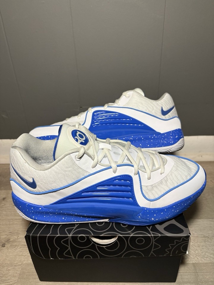 Kd 16 Kentucky Wildcats Player Exclusive Promo Sample PE size 11.5 ...