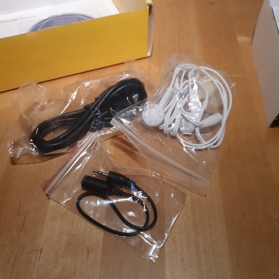 Vintage New Deadstock Virgin A-AV1 Music And Movie Mp3 WMA 1gb Player ...