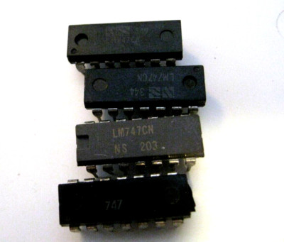 4 Pieces LM747CN National Semiconductor + other 747 Integrated Circuit ...