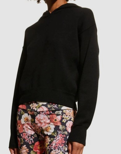 $79 Onzie Women's Black Cropped Pullover Hoodie Sweater Size S/M | eBay UK