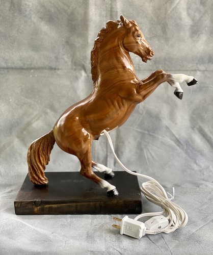 Breyer Vintage Woodgrain Fighting Stallion REPLICA Tenite Sticker CM ...