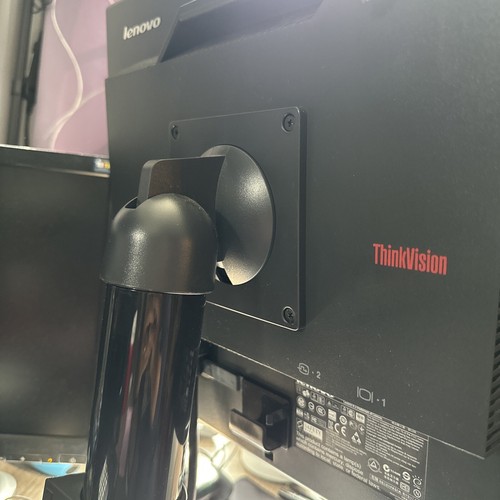 Lenovo ThinkVision L1900pA LCD Monitor 19" VGA DVI 1280x1024 5ms Rotate ...