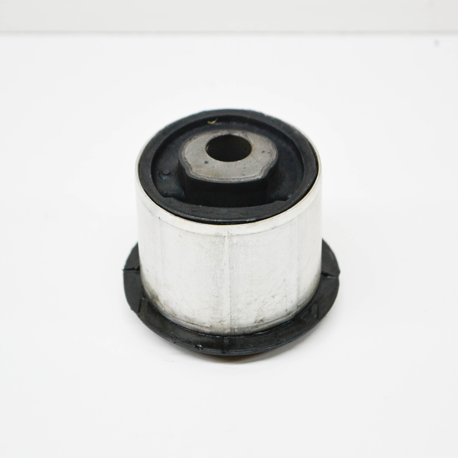 VW TOUAREG 7LA Front Lower Control Arm Bushing 7L0407182E NEW | eBay