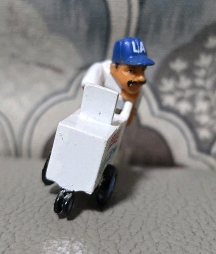 HOMIES Series 6 ICE CREAM VENDOR EL PALETERO Single Figure LA Cap | eBay