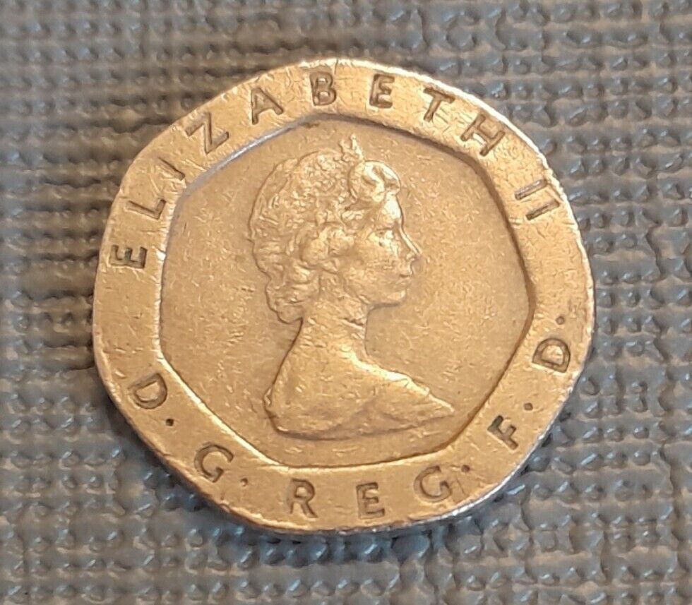 **GENUINE** 1982 20p Twenty Pence Coin **ORIGINAL FIRST YEAR MINT ...