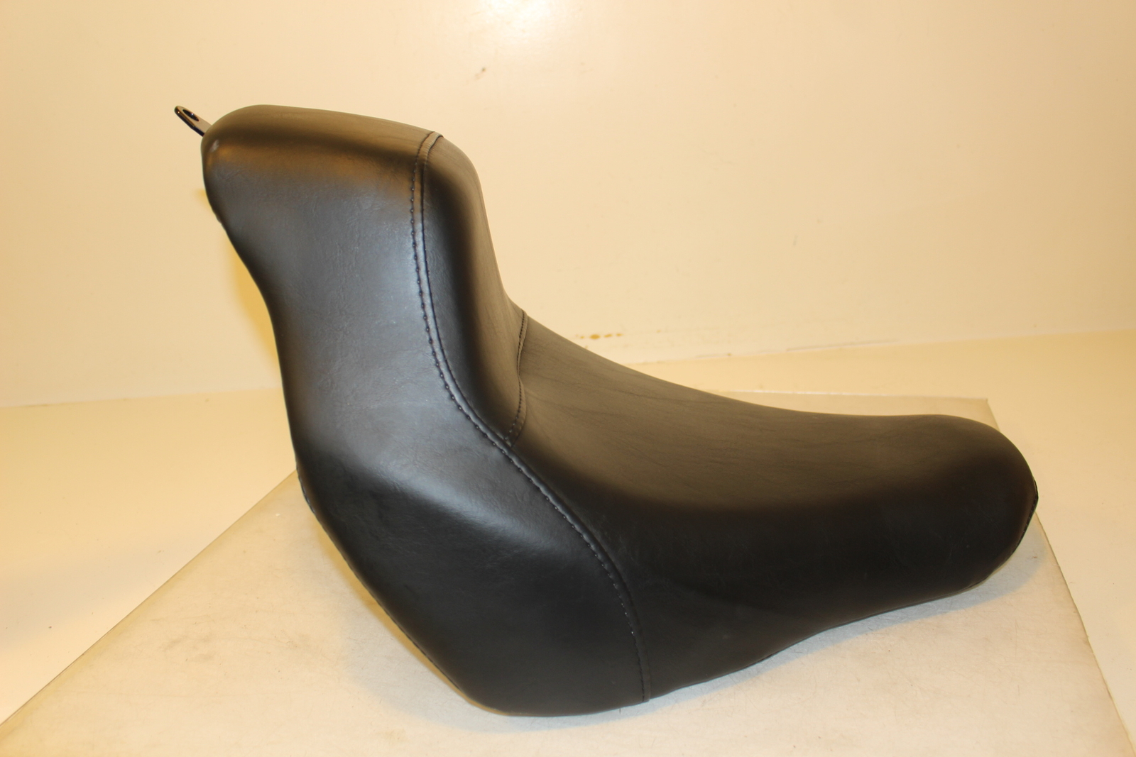 HARLEY DAVIDSON OEM SOFTAIL FXLRS LOW RIDER SOLO SEAT 52000496 | eBay