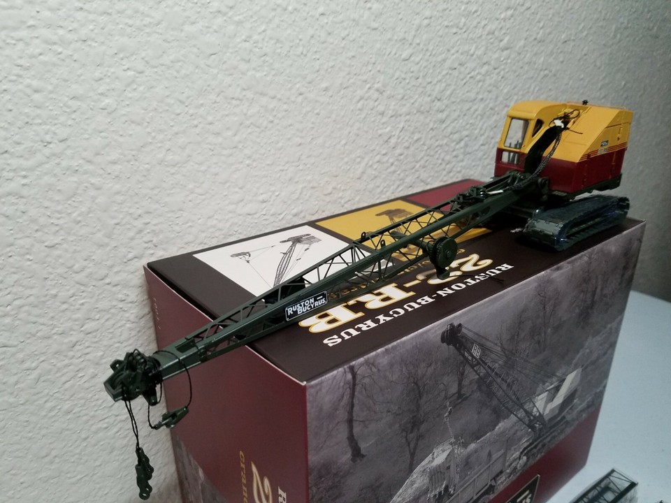 Ruston-Bucyrus 22-RB Crane, Dragline Metal Tracks - EMD 1:50 Scale # ...