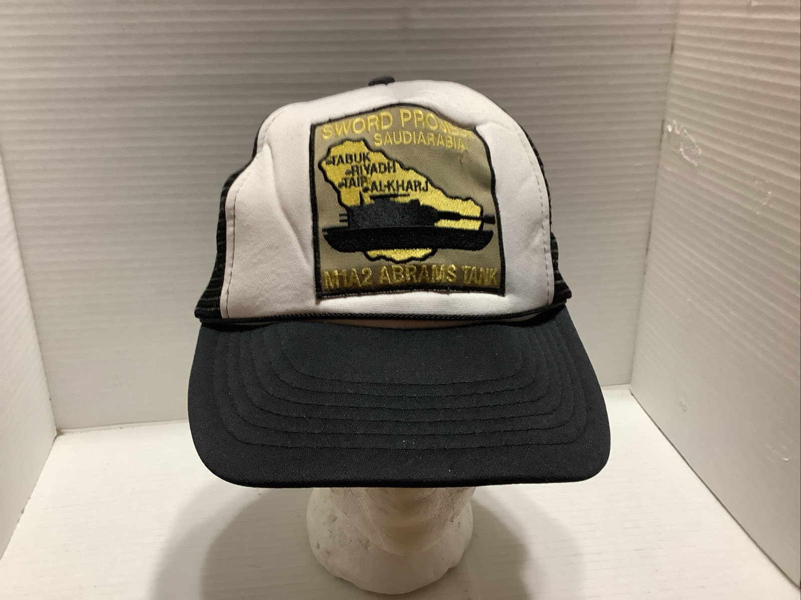 PROJECT SWORD M1A2 ABRAMS TANK Saudi Arabia Trucker H… - Gem