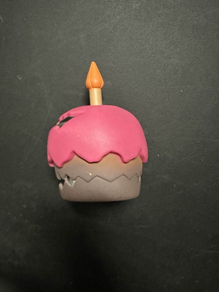 Funko POP FNAF - Cupcake (CHASE). #213 Five Nights At Freddy’s No Box ...
