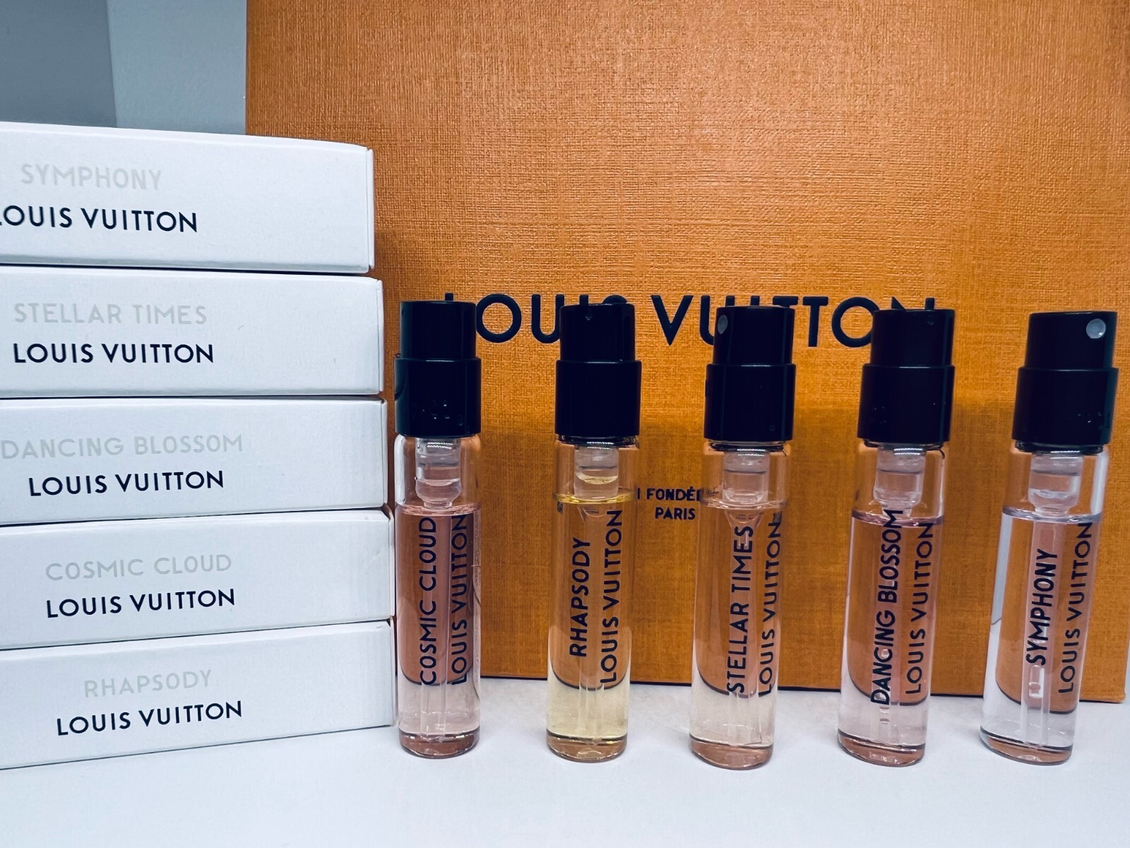 Louis Vuitton Les Extraits Collecction Discover Sample Vials Spray 5Pc ...