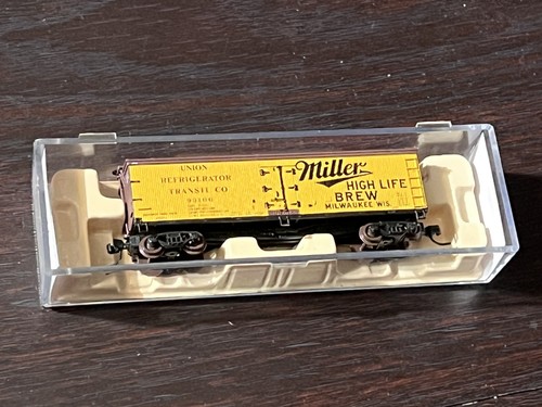 ATLAS MILLER HIGH LIFE BEER REEFER 93100 LN LIMITED EDITION 3” | eBay