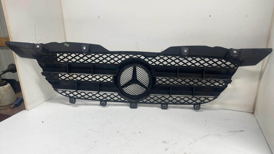 12 MERCEDES SPRINTER 2500 Grille Grille | eBay