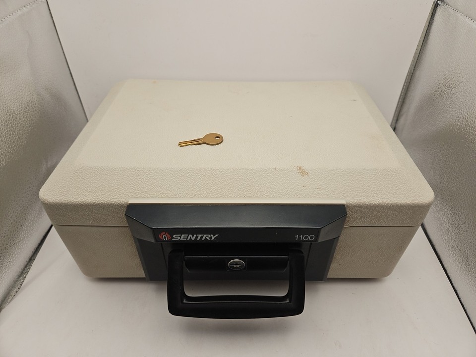 Sentry Fire Safe 1100 Fireproof Security Chest w key Portable with ...