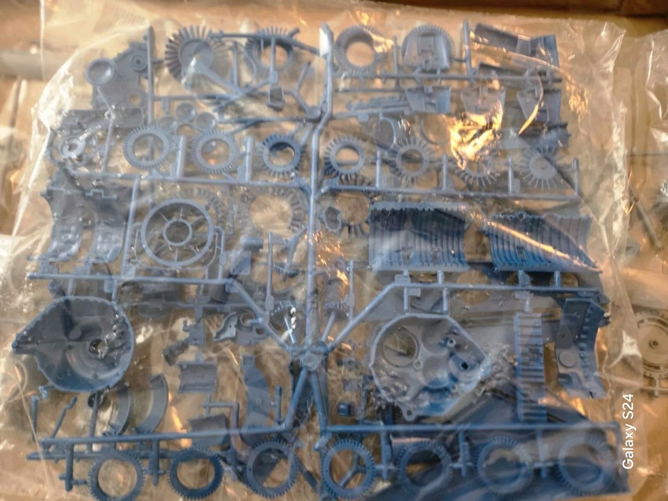 REVELL # 8606 1:10th SCALE ALLISON TURBO PROP MODEL KIT REDUCED | eBay