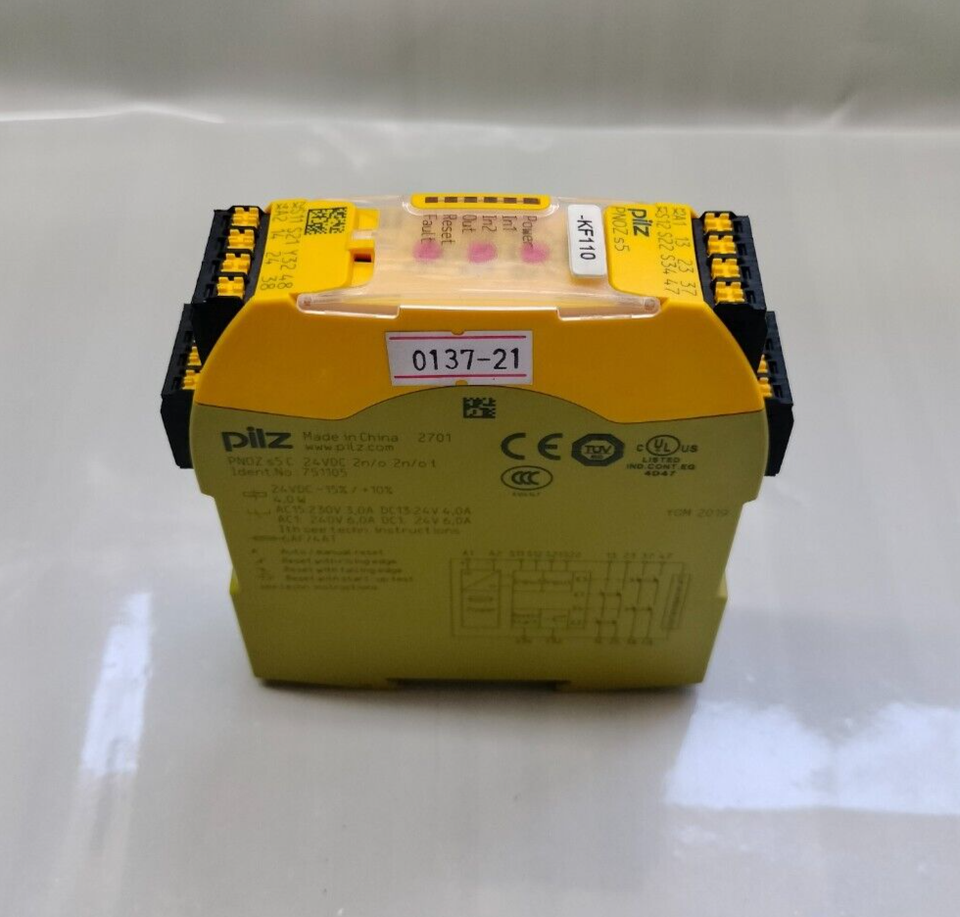 Pilz PNOZ s5C 24VDC 2n/o 2n/ot PNOZs5C24VDC 2n/o2n/ot 751105 Safety ...