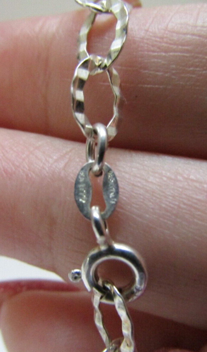 Beautiful Italy 925 Sterling Silver Textured Oval Lin… - Gem