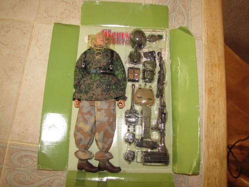 21st Century Toys - The Ultimate Soldier - WWII German machine gunner w ...