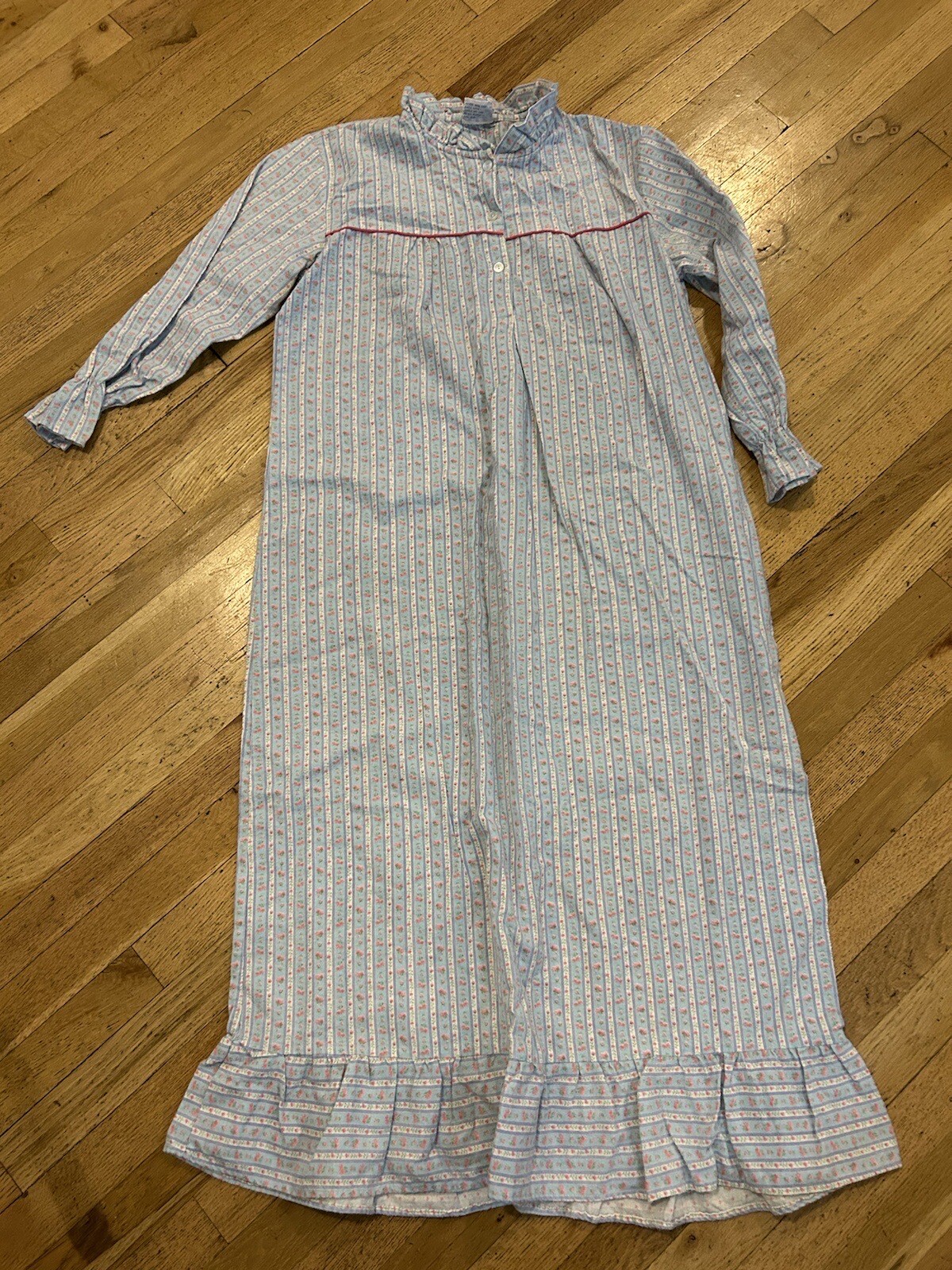 Vintage Quiet Moments Flannel Nightgown Small Sleepwe… - Gem