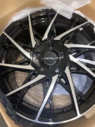 Motiv Street 429B Align 8x18 Black Rim | eBay