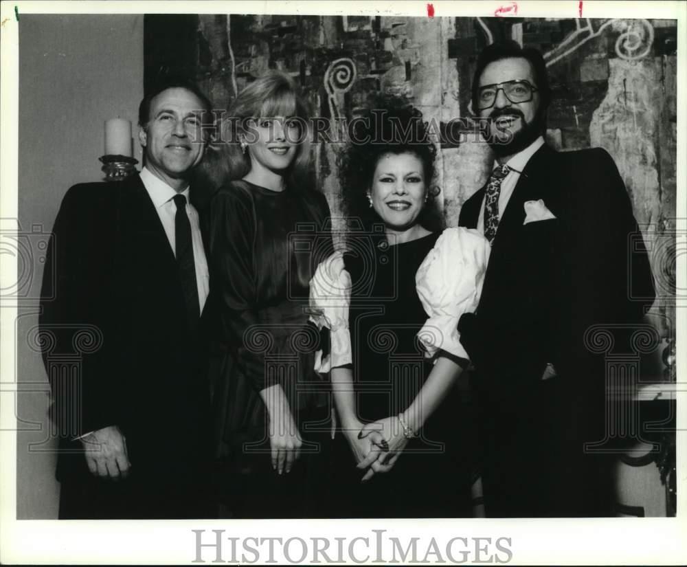 1990 Press Photo Robert & Laura Sakowitz, Vera & Robert Goulet ...