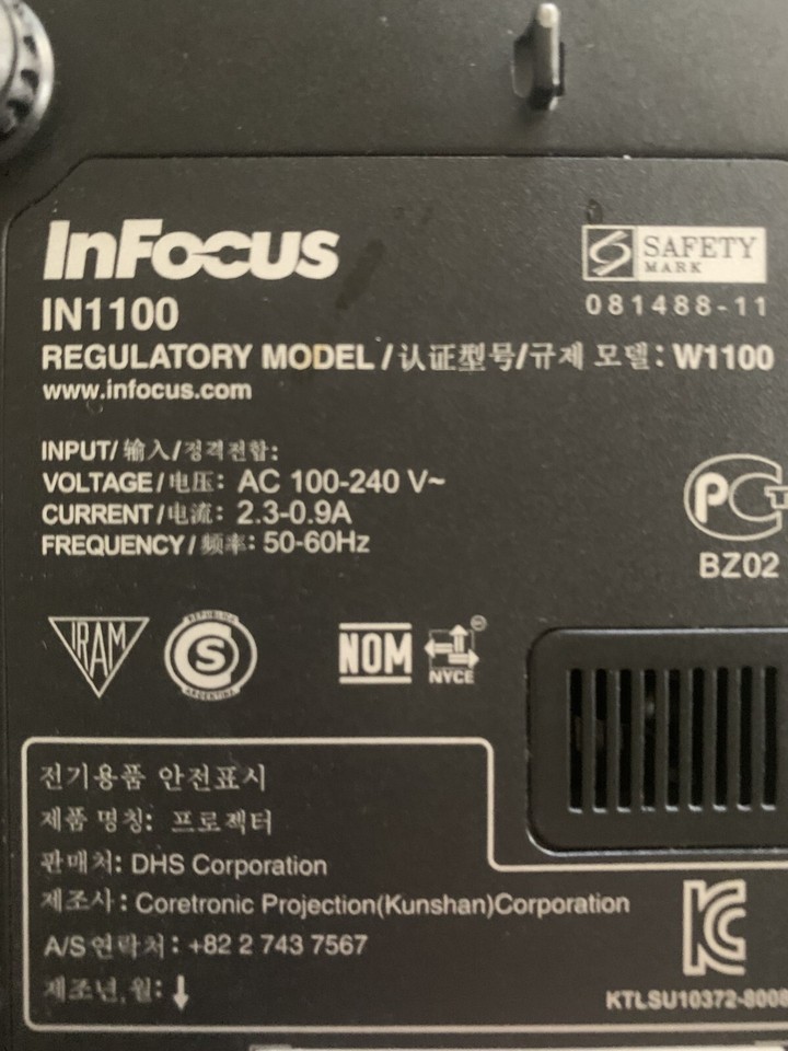 InFocus projector IN1100 w/ cords, HDMI converter and remote | eBay