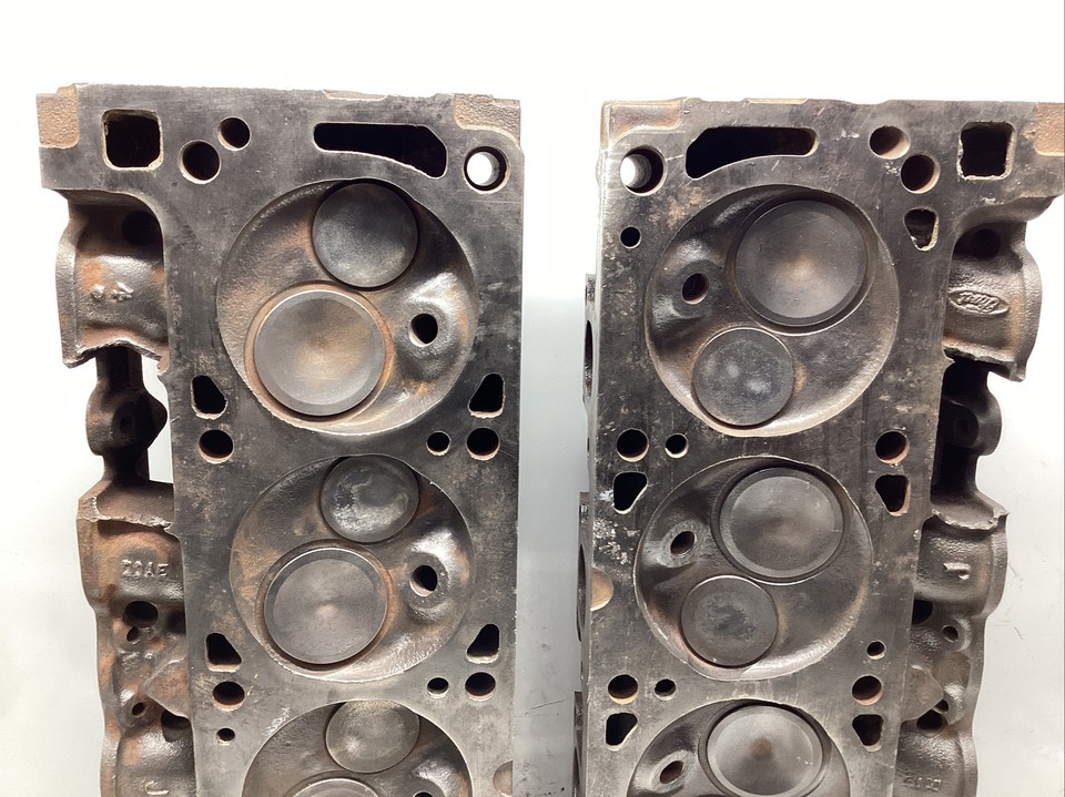 1970-1971 Ford 351C Small Block Cylinder Head Set D0AE-J DATE CODE OE9 ...