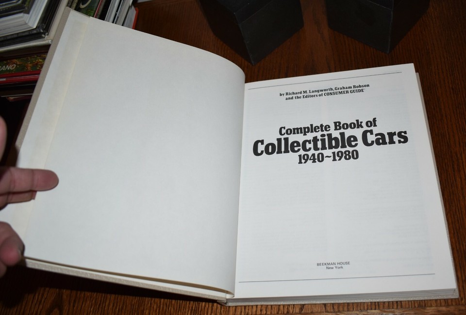 COMPLETE BOOK OF COLLECTIBLE CARS 1940-1980 Consumer Guide HB/DJ Like ...