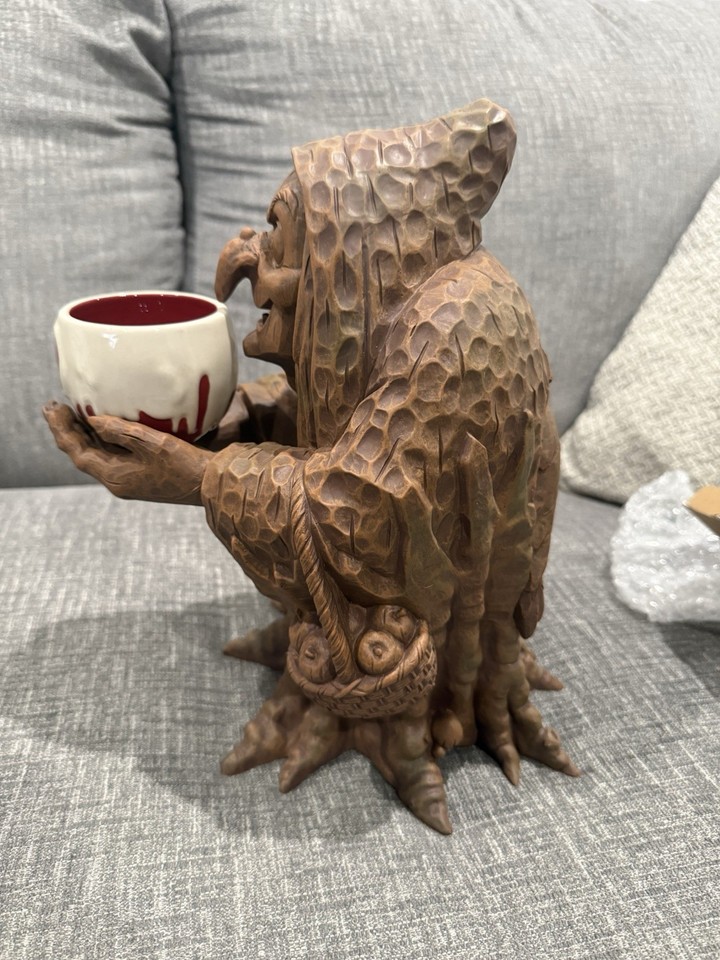 2025 Disney Carthay Circle The Witch and Poison Apple Mug | eBay