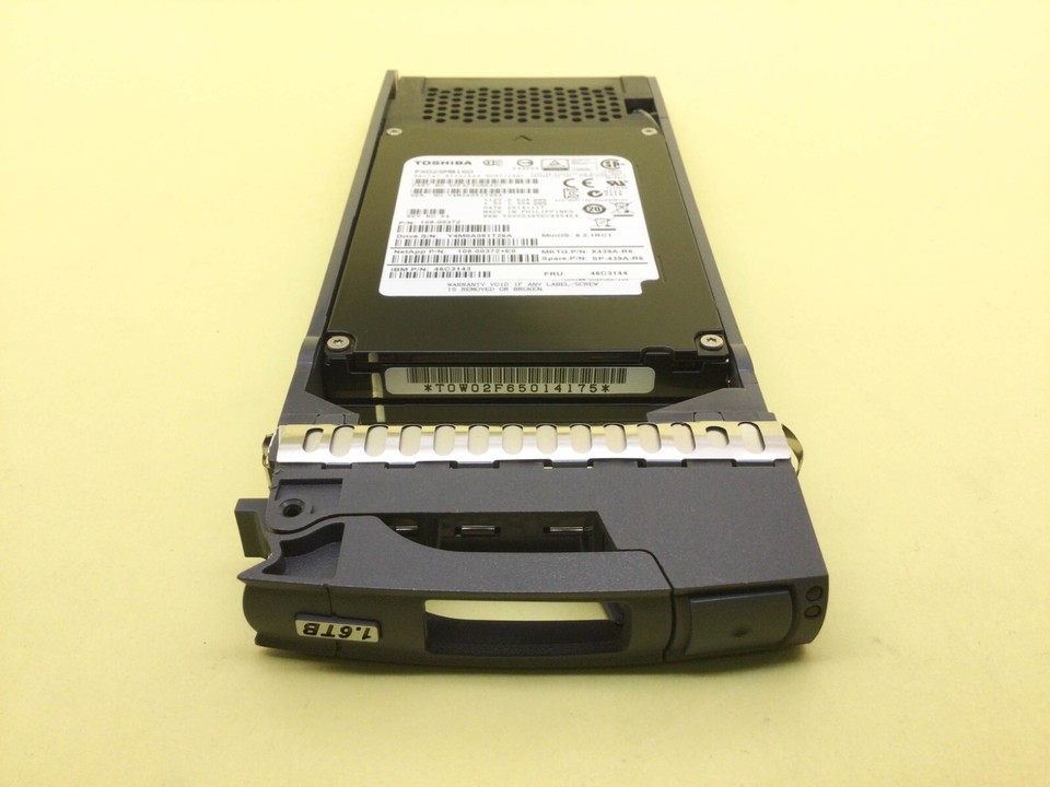 X439A-R6 NETAPP 1.6TB SAS 12Gb/s 2.5'' SSD 108-00372 TOSHIBA PX02SMB160 ...