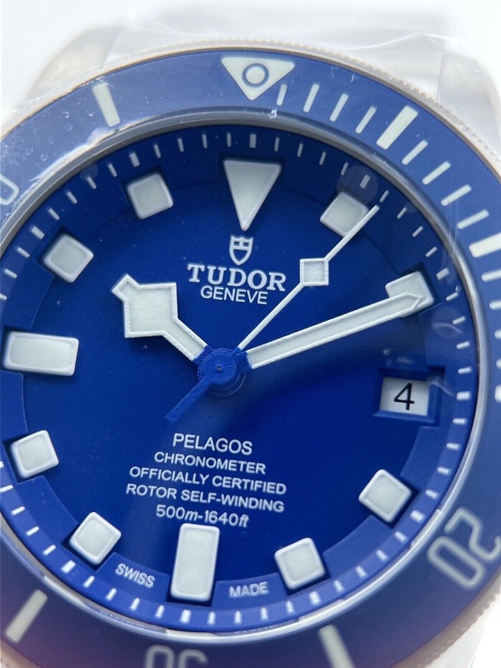 2022 NEW Tudor Pelagos Blue Dial Titanium Case Bracelet Automatic 42MM ...