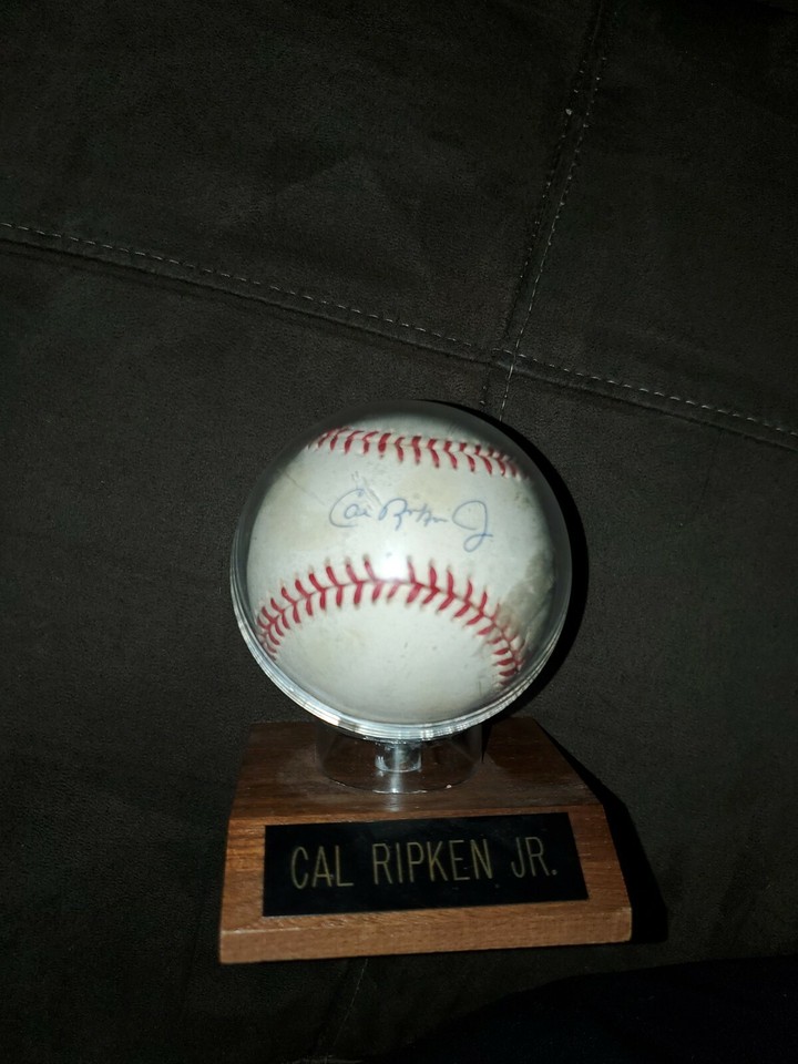 Cal Ripken Jr Signed Autographed Baseball OML Ball Orioles Steiner MLB ...
