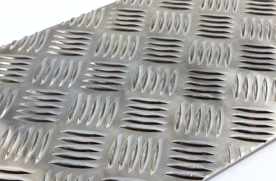 Kick Plate Aluminium CHEQUER PLATE Door Plate 5 Bar Tread Plate Drilled ...