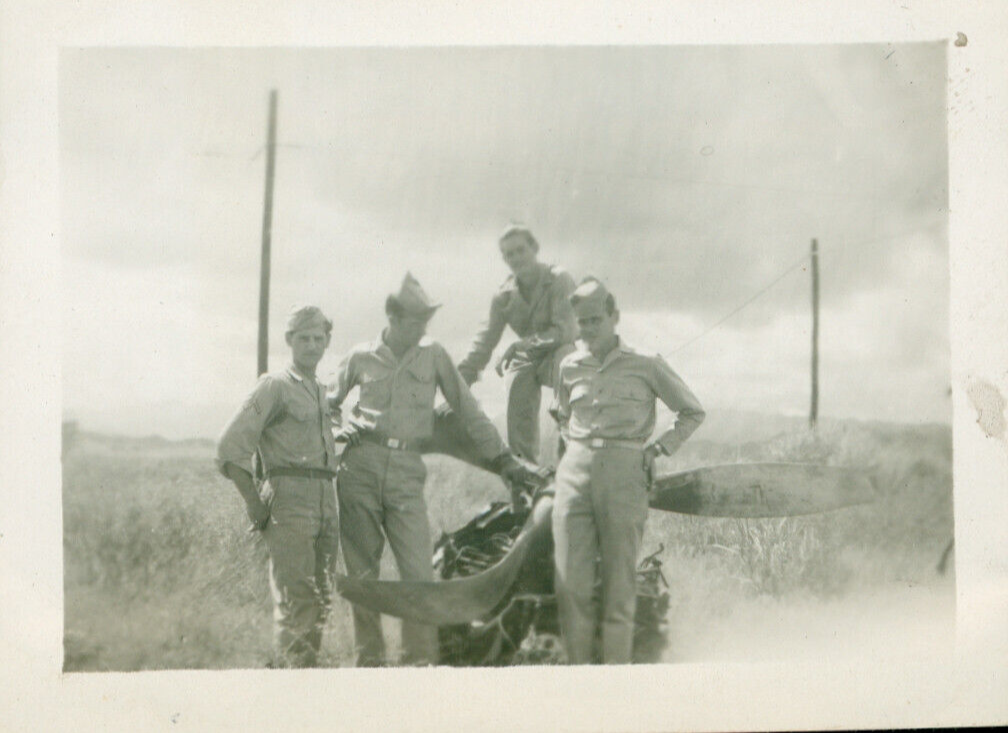 Post WWII USAAF Clark Air Base, PI ID'd GI's on Betty airplane engine ...