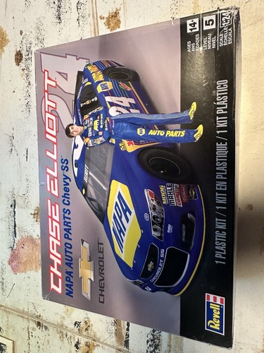REVELL CHASE ELLIOTT NAPA AUTO CHEVY SS MODEL KIT SEALED INSIDE PLASTIC ...