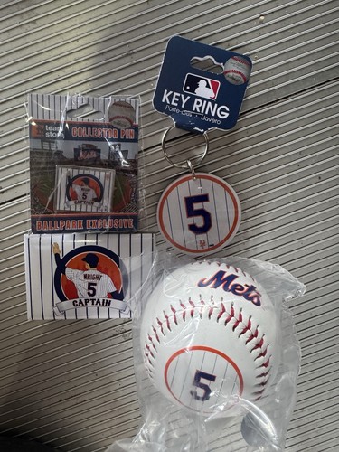 New York Mets DAVID WRIGHT #5 BALL Pin Magnet Keychain Number ...