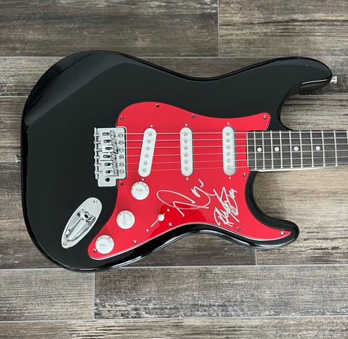 * HURRICANE * signed electric guitar * ROBERT SARZO & TONY CAVAZO * 3 ...