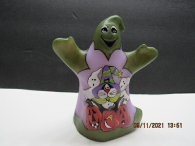 FENTON ART GLASS 2017 HALLOWEEN LAVENDER SATIN GHOST FIGURINE OOAK!!🎆 ...