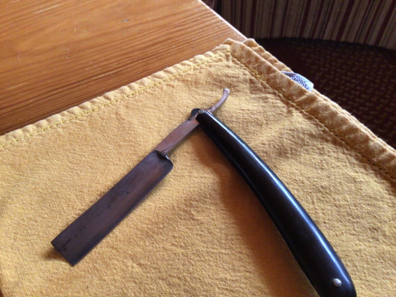 VINTAGE ROGERS Warranted Straight Razor 5 1/2” L folded | eBay
