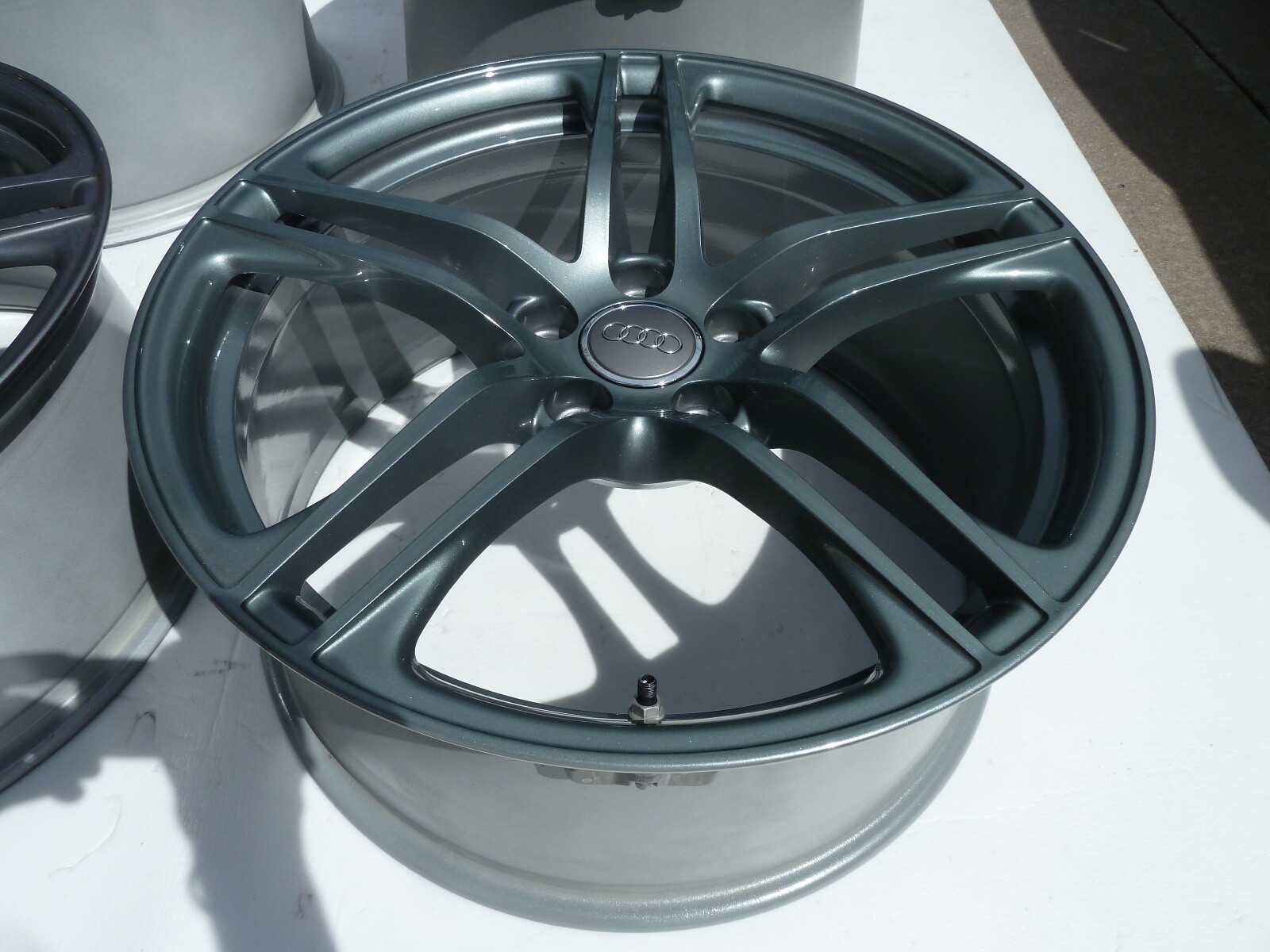 12 Audi R8 V10 GRAY FACTORY 4 WHEELS OEM RIMS 5 Split spoke 19" Inch 8. ...