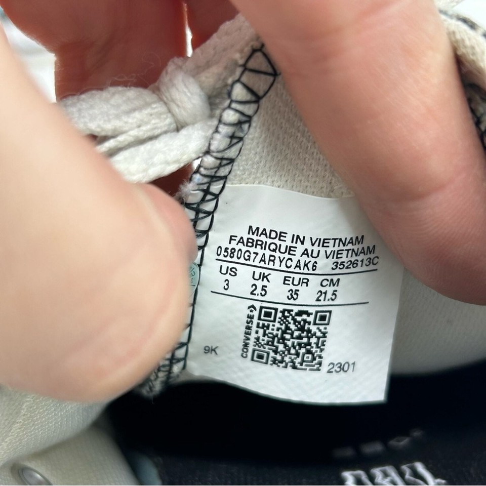 Converse Kids Dark Gray Space Aliens Astronauts Low Top Sneakers Size 3 ...