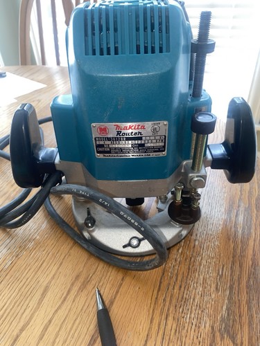 Makita 3612BR Plunge Router 14 Amp, 115V, 23000 RPM, Tested | eBay