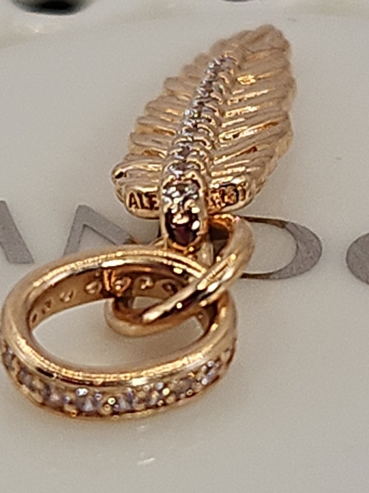 Pandora ROSE 14k Gold-Plated Sparkling Feather Dangle Charm #789550C01 ...