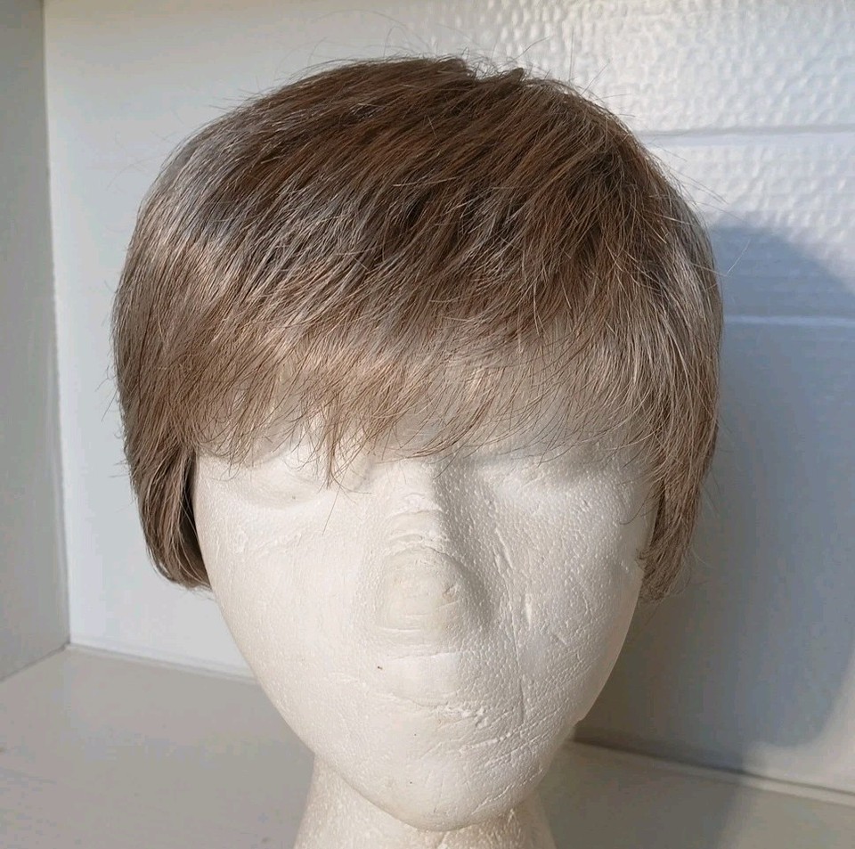 Raquel Welch Short Cut Wig Gray Color Kanekalon Vibralite Modacrylic ...