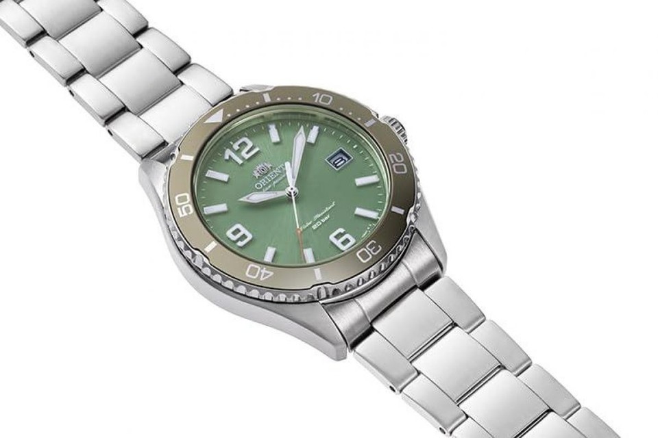 Orient Mako 40 Sports RN-WJ0001E Green Dial Solar Men Watch New in Box ...