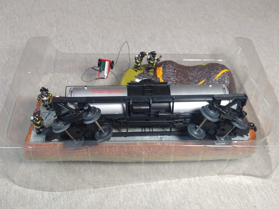 Lionel O Scale "Firefighter Tank Car Accident Training" 2229260 ~ TS | eBay
