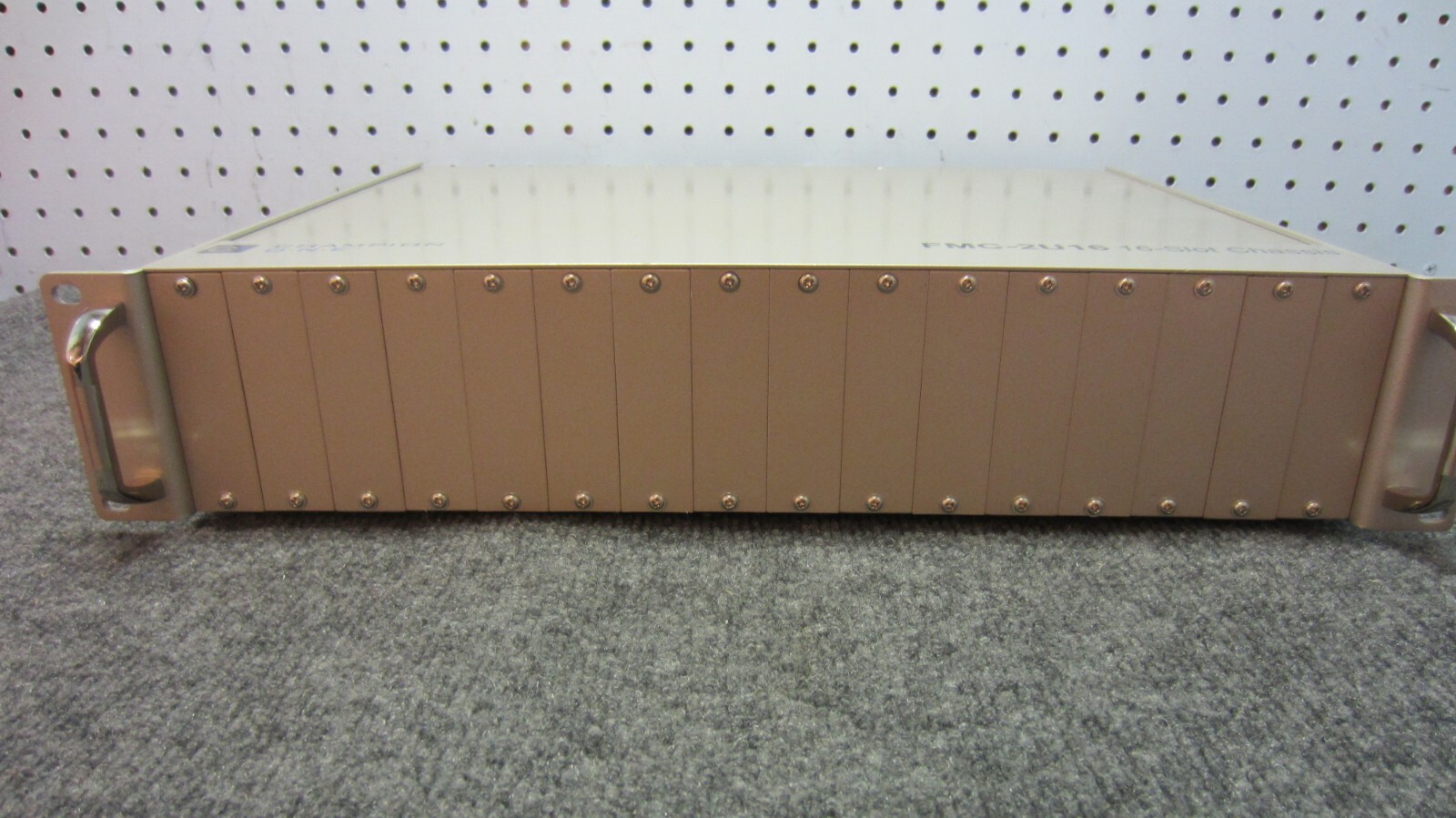 Champion ONE FMC-2U16-48 16 Slot Manageable MC & OEO Converter Rack | eBay