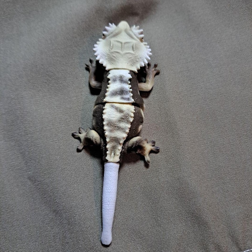 Gacha Capsule Toy Encyclopedia of Creatures Repti Crested Gecko Flame ...