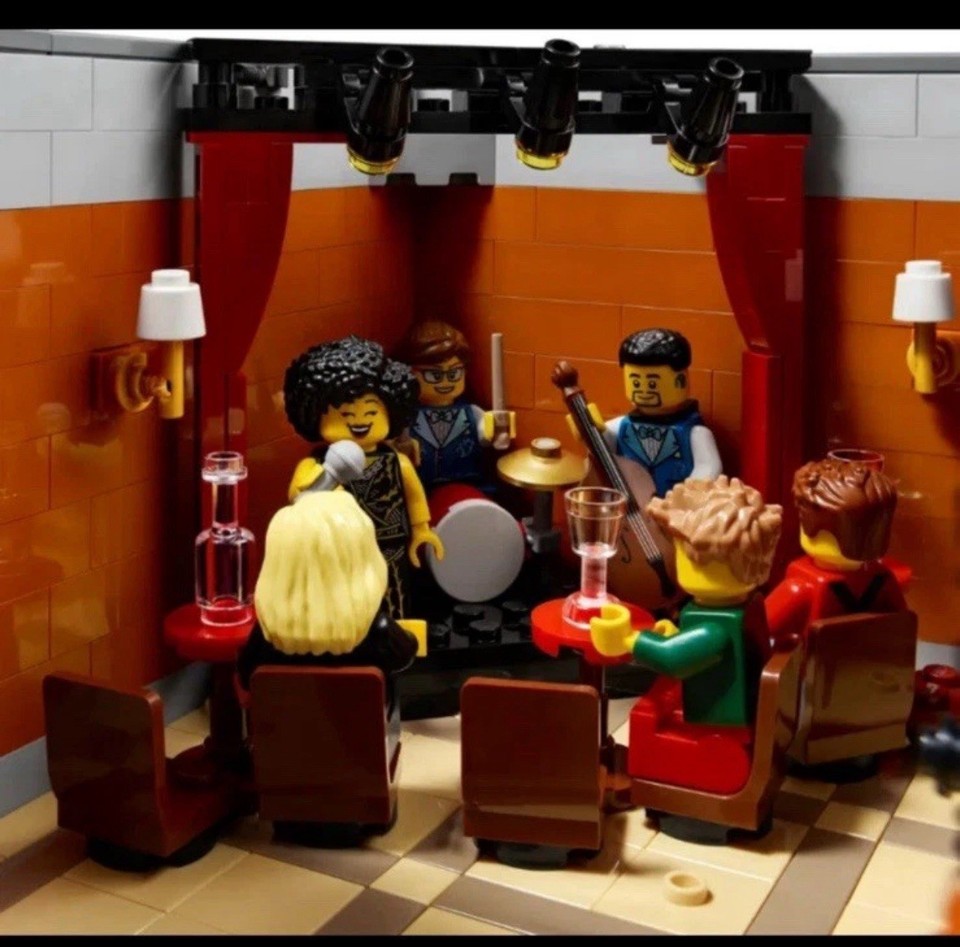 LEGO Jazz Club 10312 Icons Modular Buildings Collection 2899 Pieces ...