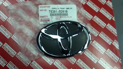 Genuine 75301-02010 Toyota Logo Grille Emblem Fits 2009-2013 Corolla | eBay