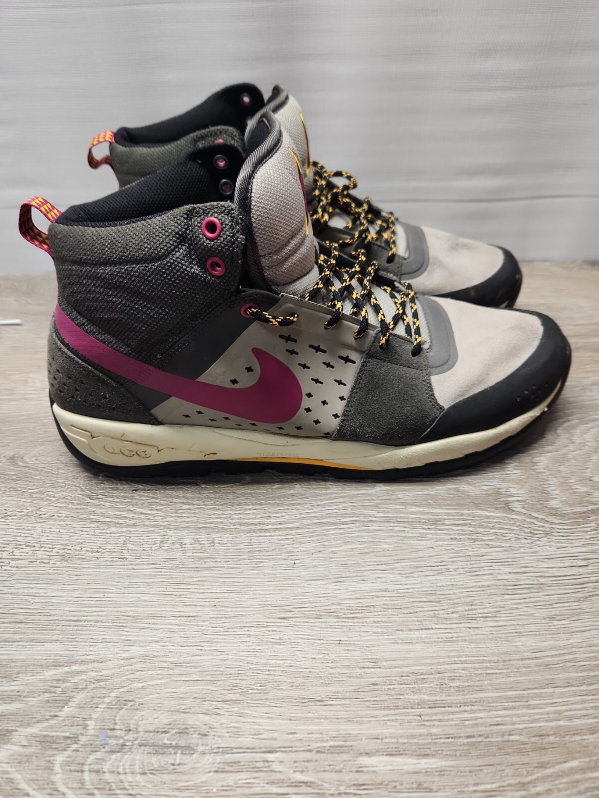 Nike ACG Air Alder Mid Hiking Trail Frame Boots 59966… - Gem